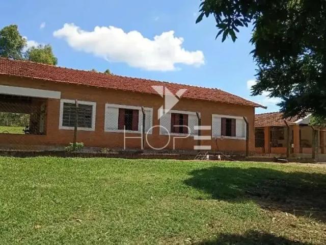 Fazenda para Venda em Marília/SP Centro 4 Quartos