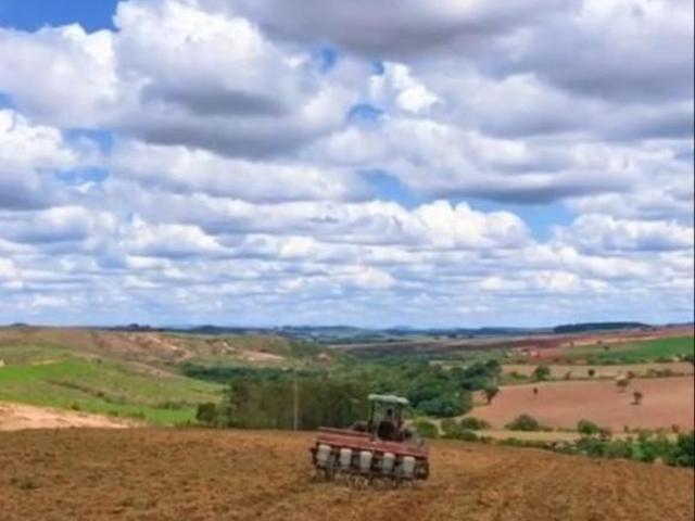 Fazenda para Venda em Medeiros