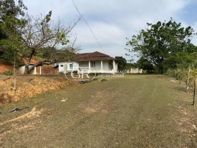 Fazenda para Venda em Mendes/RJ Centro 3 Quartos