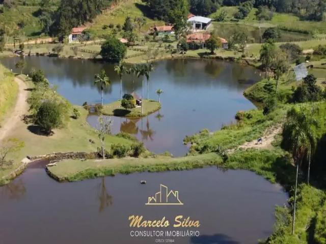 Fazenda para Venda em Nazaré Paulista/SP Centro 8 Quartos