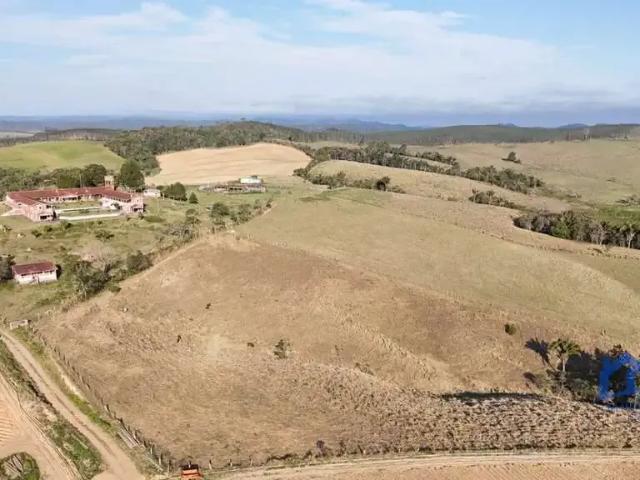 Fazenda para Venda em São Miguel Arcanjo/SP Zona Rural 1 Quartos