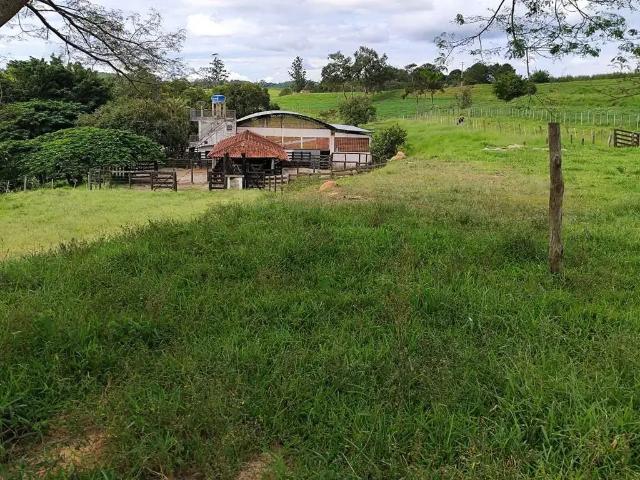 Fazenda para Venda em São Miguel Arcanjo/SP Zona Rural 3 Quartos