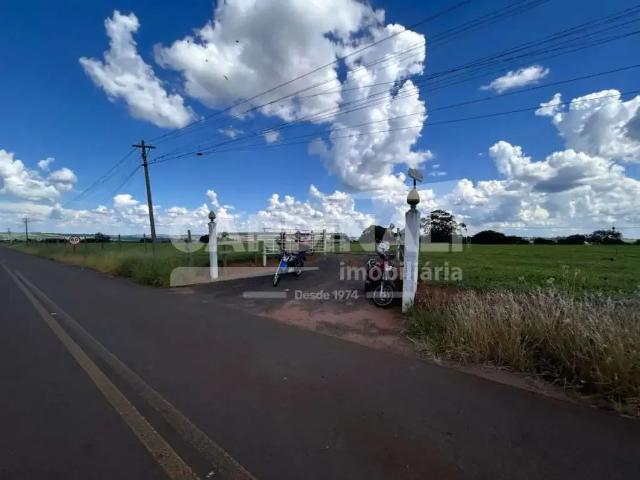 Fazenda para Venda em São Carlos/SP Área Rural de São Carlos 3 Quartos