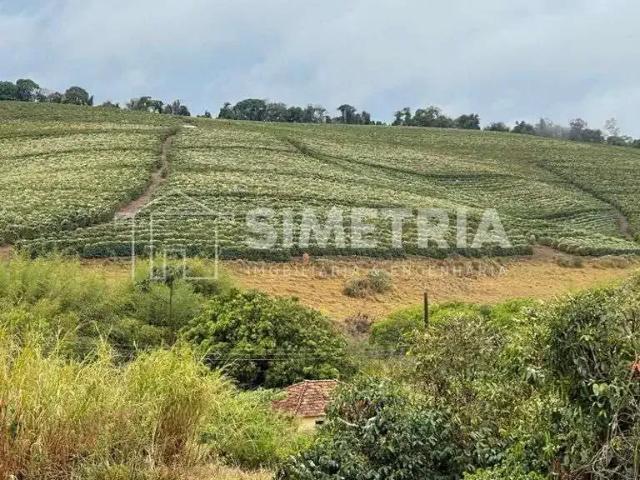 Fazenda para Venda em Santo Antônio do Amparo/MG Centro 4 Quartos