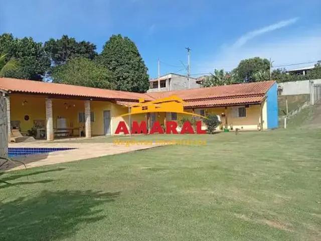 Fazenda para Venda em Santa Branca/SP Centro 3 Quartos