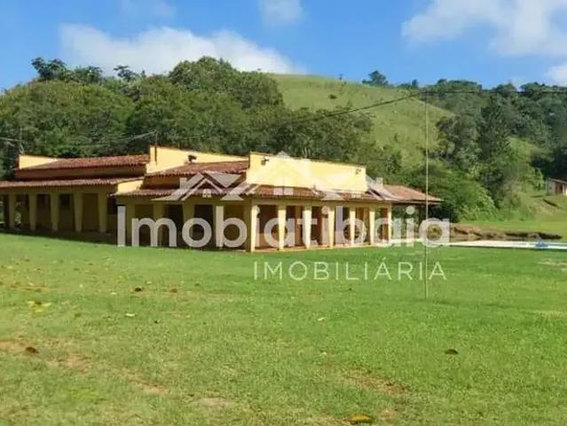 Fazenda para Venda em Santa Isabel/SP Centro 3 Quartos