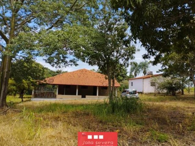 Fazenda para Venda em Silvânia, 4 dormitórios, 2 banheiros