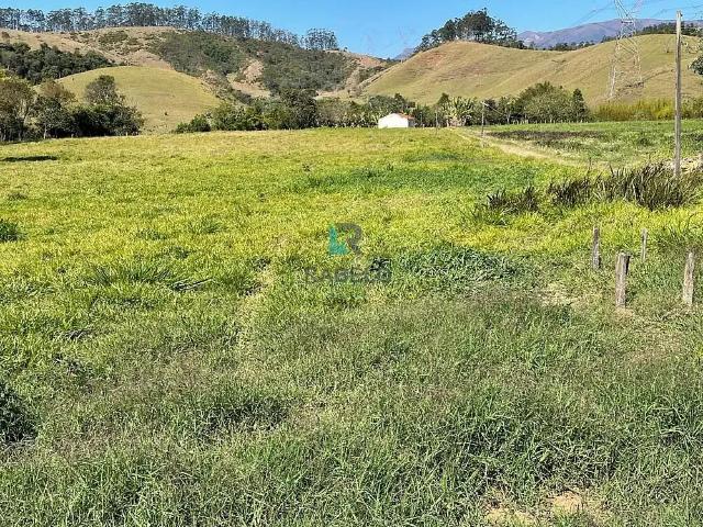 Fazenda para Venda em Silveiras/SP Zona Rural 7 Quartos