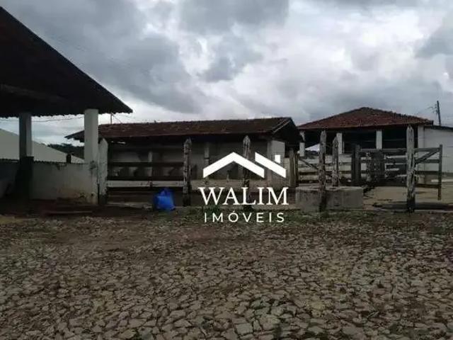 Fazenda para Venda em Pará de Minas/MG Centro 3 Quartos