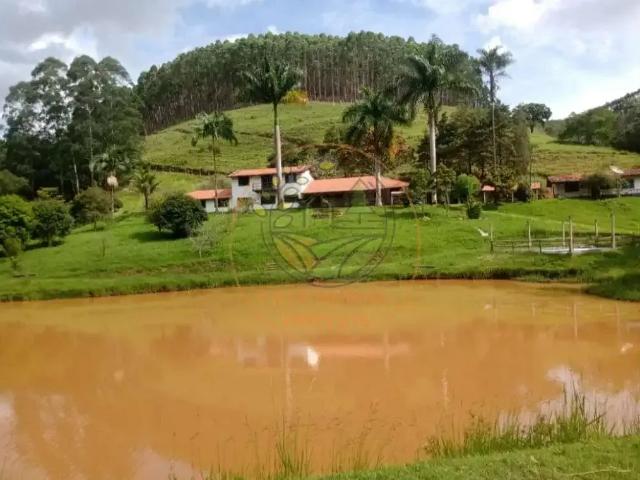 Fazenda para Venda em Paraibuna/SP Centro 3 Quartos