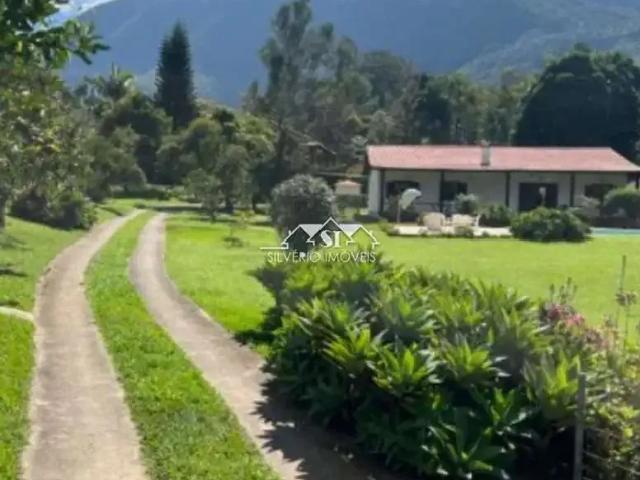 Fazenda para Venda em Petrópolis/RJ Araras 5 Quartos
