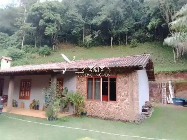 Fazenda para Venda em Petrópolis/RJ Araras 3 Quartos