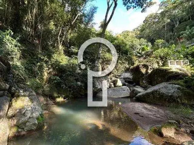 Fazenda para Venda em Petrópolis/RJ Posse 3 Quartos