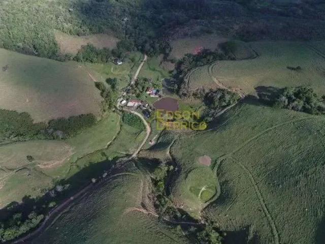 Fazenda para Venda em Pindamonhangaba/SP Cruz Pequena 2 Quartos