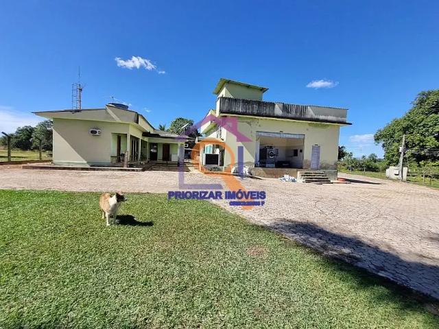 Fazenda para Venda em Resende Costa/MG Zona Rural 3 Quartos