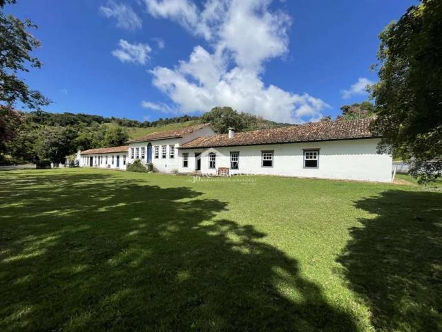Fazenda para Venda em Taubaté/SP Zona Rural 12 Quartos