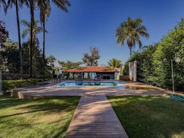 Fazenda para Venda em Uberlândia/MG Área Rural de Uberlândia 6 Quartos