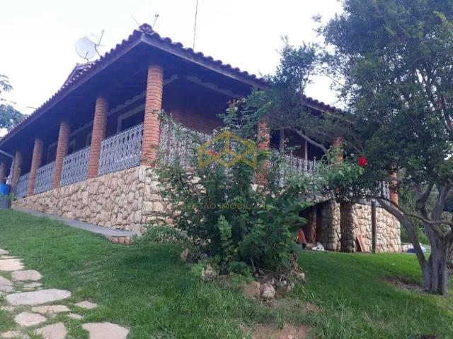Fazenda para Venda em Vinhedo/SP Caixa D´Água 3 Quartos