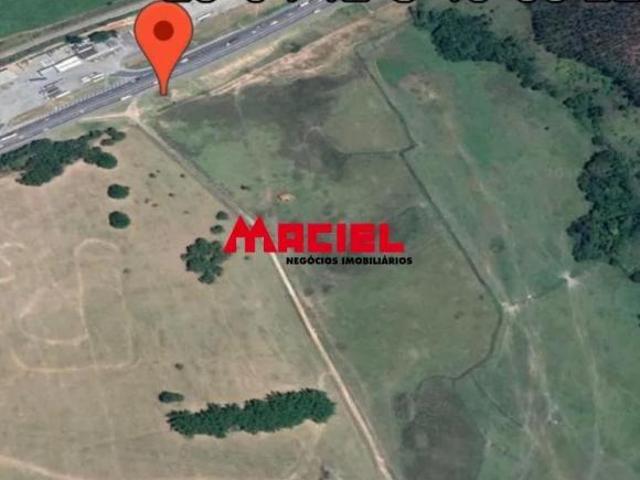 Fazenda Santa Maria Caçapava Beirando a Dutra