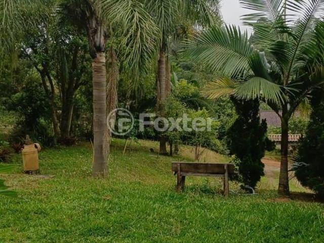 Fazenda / Sítio / Chácara, 3 dormitórios, 120.75 m², em Cocão