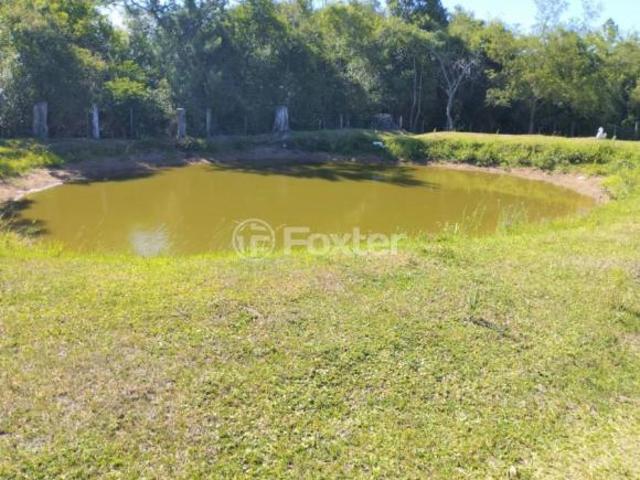 Fazenda / Sítio / Chácara, 3 dormitórios, 142.77 m², em Fiuza