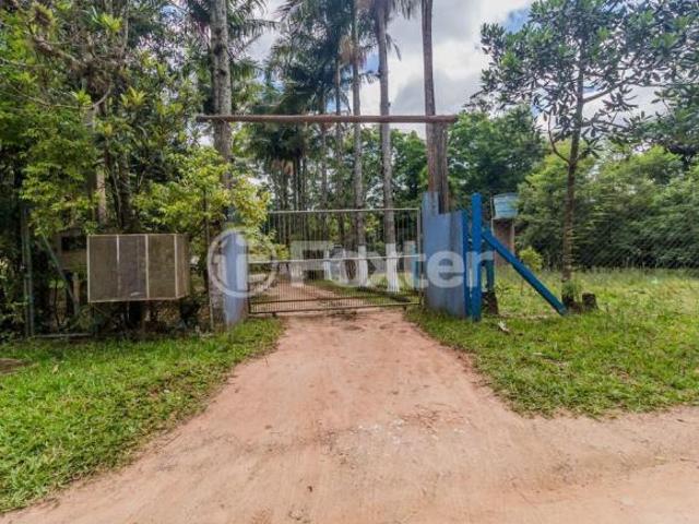 Fazenda / Sítio / Chácara, 3 dormitórios, 15100 m², em Belém Novo