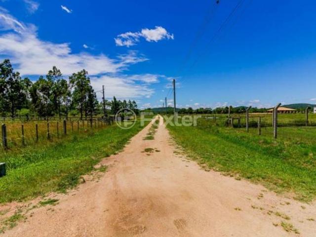 Fazenda / Sítio / Chácara, 3 dormitórios, 154 m², em Lami
