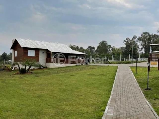 Fazenda / Sítio / Chácara, 3 dormitórios, 230 m², em Rural