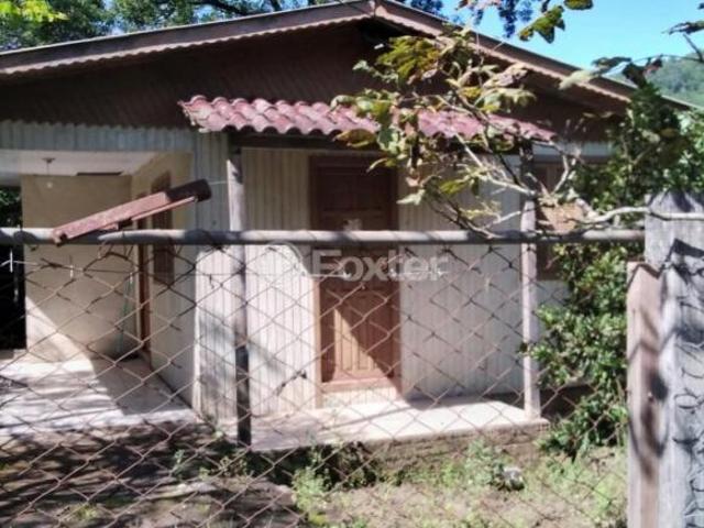 Fazenda / Sítio / Chácara, 3 dormitórios, 237 m², em Chuvisqueiro