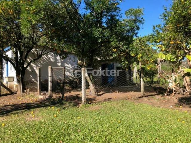 Fazenda / Sítio / Chácara, 2 dormitórios, 830 m², em Krahe