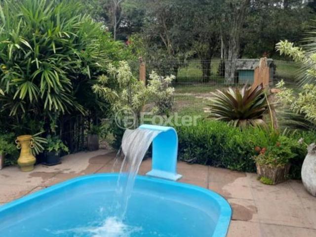 Fazenda / Sítio / Chácara, 2 dormitórios, 90 m², em Figueirinha