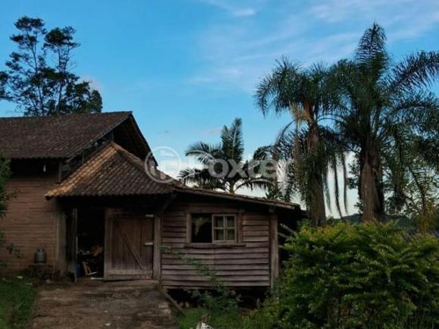 Fazenda / Sítio / Chácara, 2 dormitórios, 330 m², em Taquara