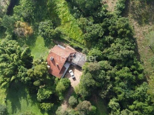Fazenda / Sítio / Chácara, 4 dormitórios, 8000 m², em Passo da Serra