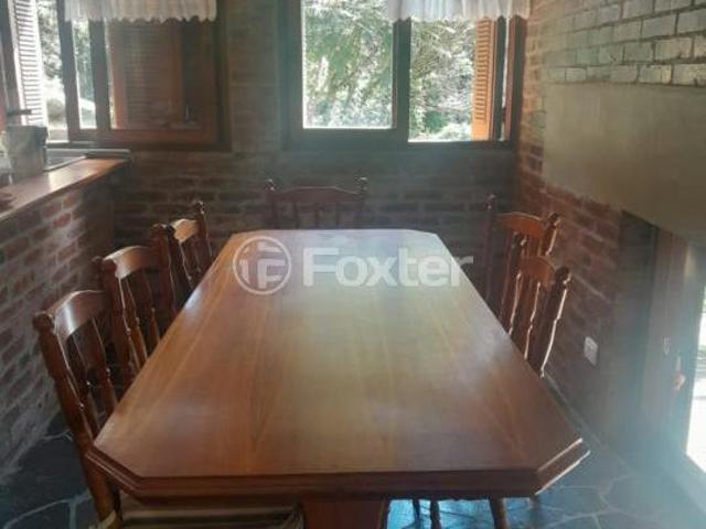 Fazenda / Sítio / Chácara, 4 dormitórios, 250 m², em Área Rural de Gramado
