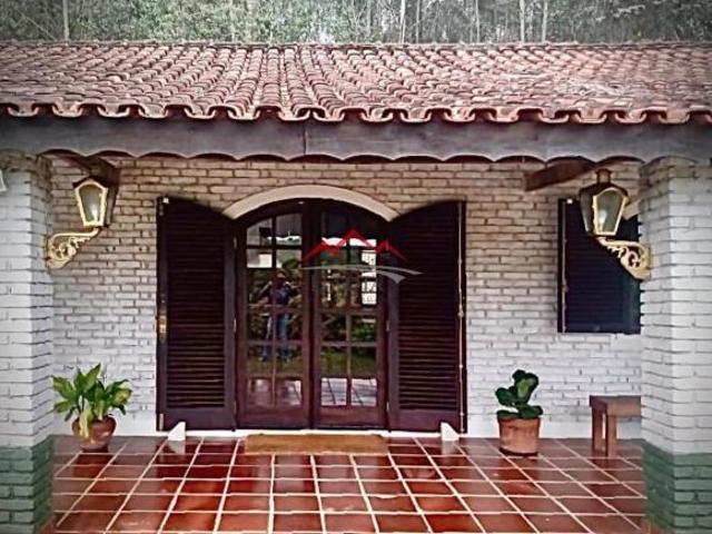 Fazenda / Sítio / Chácara com 3 Quartos à venda, 38000m² Cachoeirinha SP