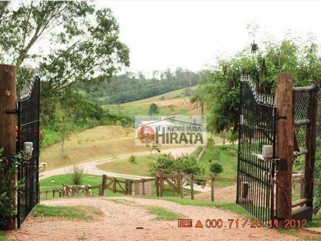 Fazenda / Sítio para venda e aluguel em Joaquim Egídio de 760.00m² com 3 Quartos e 3 Suites