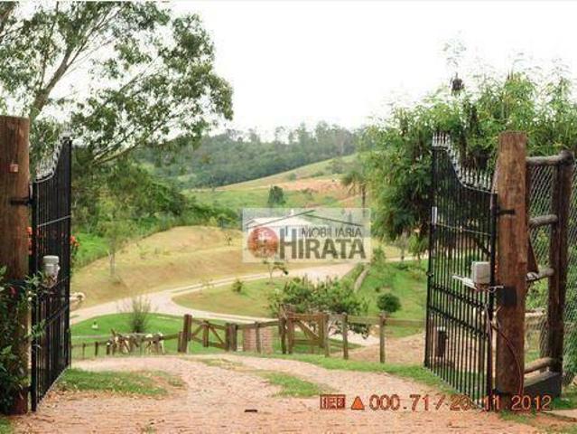Fazenda / Sítio para venda e aluguel em Joaquim Egídio de 760.00m² com 3 Quartos e 3 Suites