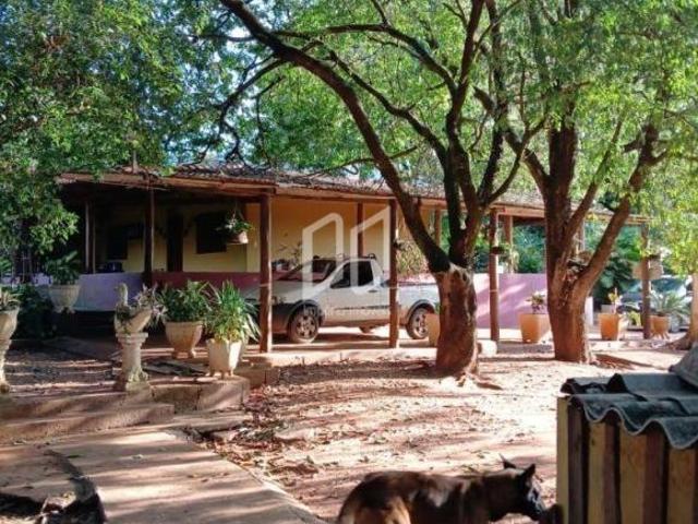 Fazenda / Sítio para venda em Condomínio Satélite de 308.00m² com 2 Quartos