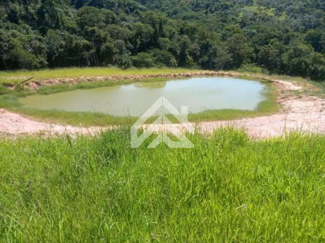 Fazenda / Sítio para venda em Corumbataí em Corumbataí São Paulo de 150.00m² com 2 Quartos e 40 Garagens