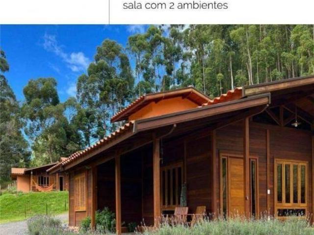 Fazenda / Sítio para venda em Camanducaia de 283.00m² com 5 Quartos, 2 Suites e 20 Garagens