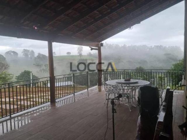 Fazenda / Sítio para venda em Cássia de 130000.00m² com 3 Quartos, 2 Suites e 5 Garagens