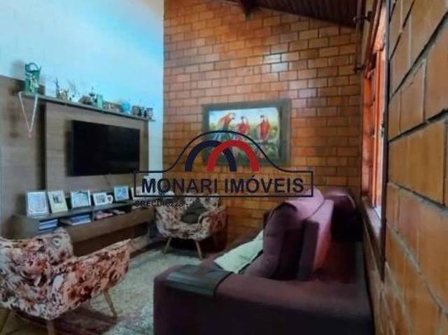 Fazenda / Sítio para venda em Centro de 150.00m² com 3 Quartos e 4 Garagens