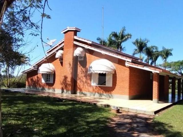 Fazenda / Sítio para venda em Centro de 119500.00m² com 3 Quartos, 3 Suites e 5 Garagens