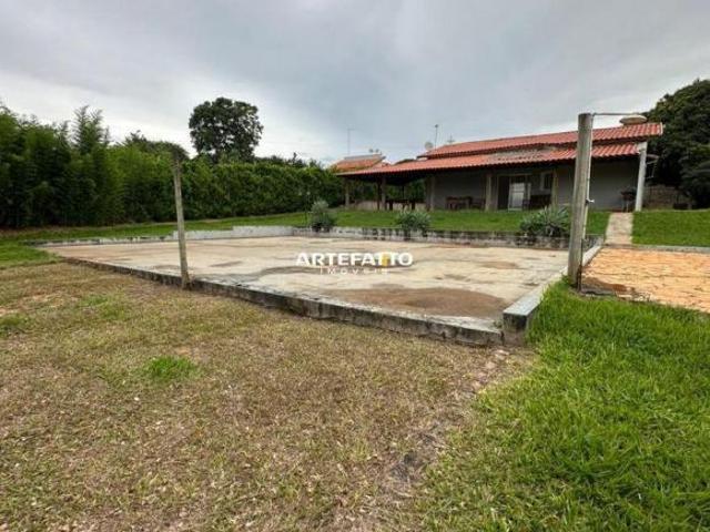 Fazenda / Sítio para venda em Centro de 2378.00m² com 4 Quartos e 1 Suite