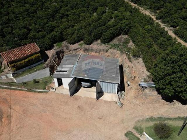 Fazenda / Sítio para venda em Centro de 480.00m² com 9 Quartos e 2 Garagens