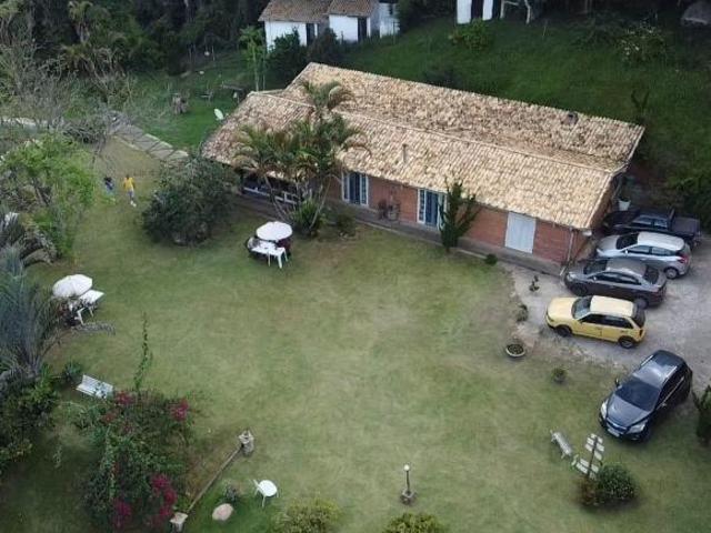 Fazenda / Sítio para venda em Centro de 500.00m² com 3 Quartos e 1 Suite