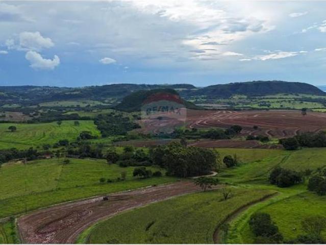 Fazenda / Sítio para venda em Centro de 601300.00m² com 10 Quartos e 1 Suite