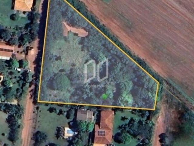 Fazenda / Sítio para venda em Chácara Flora Araraquara de 175.00m² com 3 Quartos
