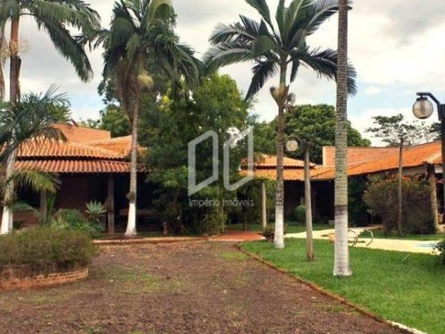 Fazenda / Sítio para venda em Chácara Flora Araraquara de 442.00m² com 4 Quartos, 1 Suite e 2 Garage