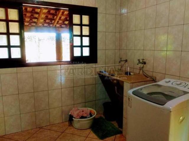 Fazenda / Sítio para venda em Chacara Flora Araraquara de 474.00m² com 4 Quartos e 1 Suite